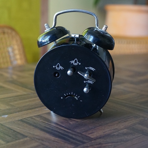 IKEA | Wall Decor | Vintage Ikea 999 Classic Black Two Bell Alarm Clock ...